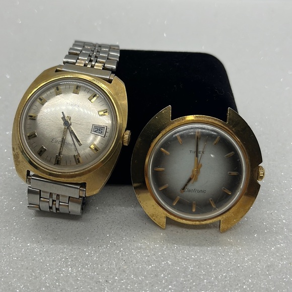Timex | Accessories | Vintage Timex Mens Watch 973 Electronic Gold Two ...